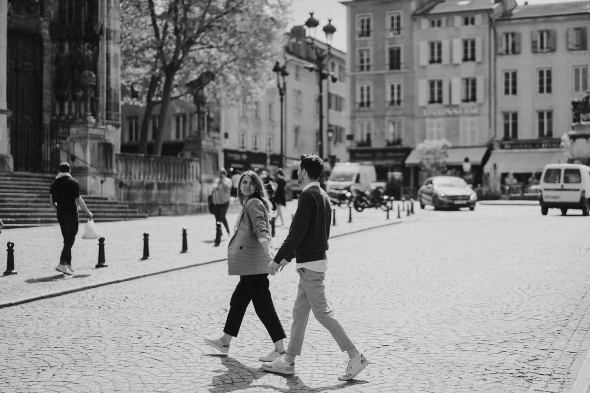 UNE SÉANCE COUPLE DANS LES RUES DE NANCY