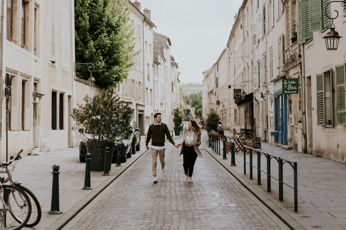 UNE SÉANCE COUPLE DANS LES RUES DE NANCY